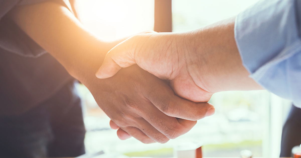 Inline Labeling Machine - Hot Melt Glue Labelers | Career Opportunities ...